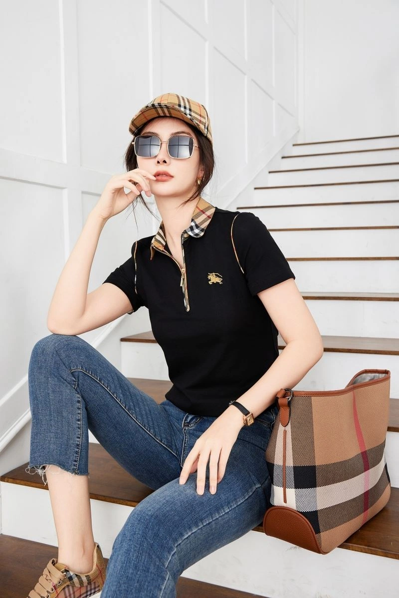 High fidelity Burberry T-Shirts