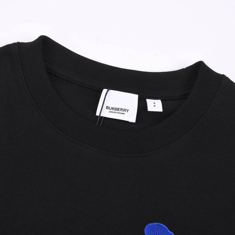 Accurate model Burberry T-Shirts