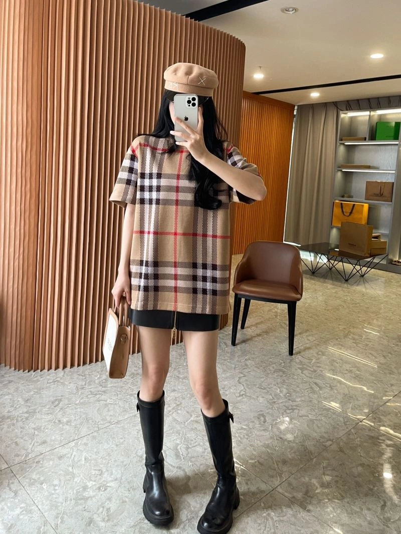 Legit Burberry T-Shirts