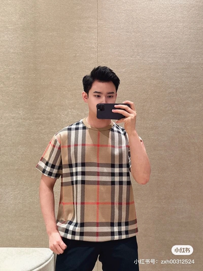 Burberry T-Shirts