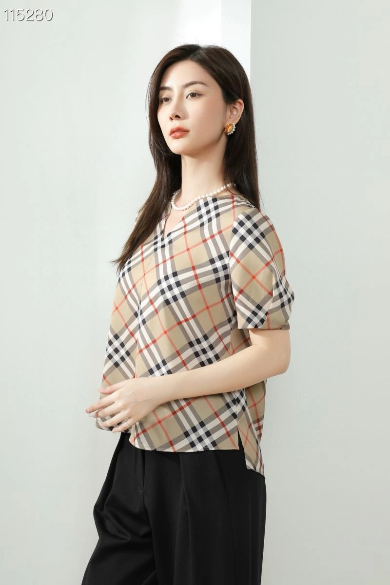 Low-cost Burberry T-Shirts