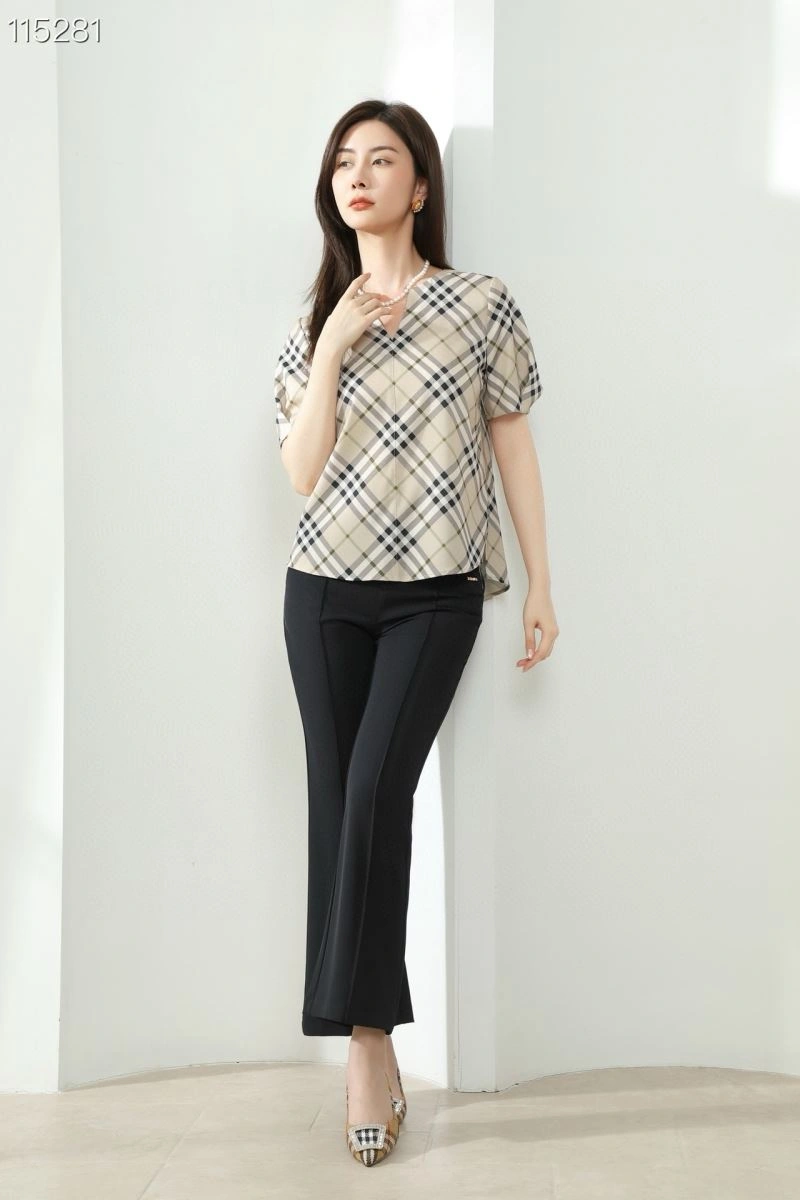 Reasonably priced Burberry T-Shirts