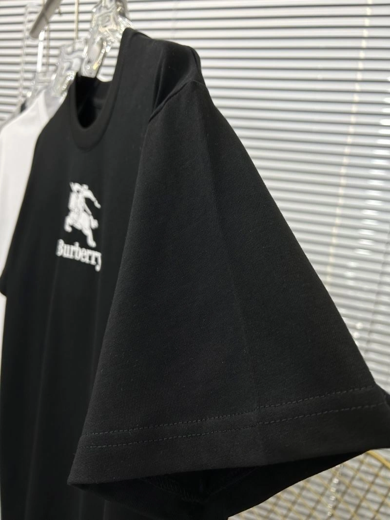 Inexpensive Burberry T-Shirts