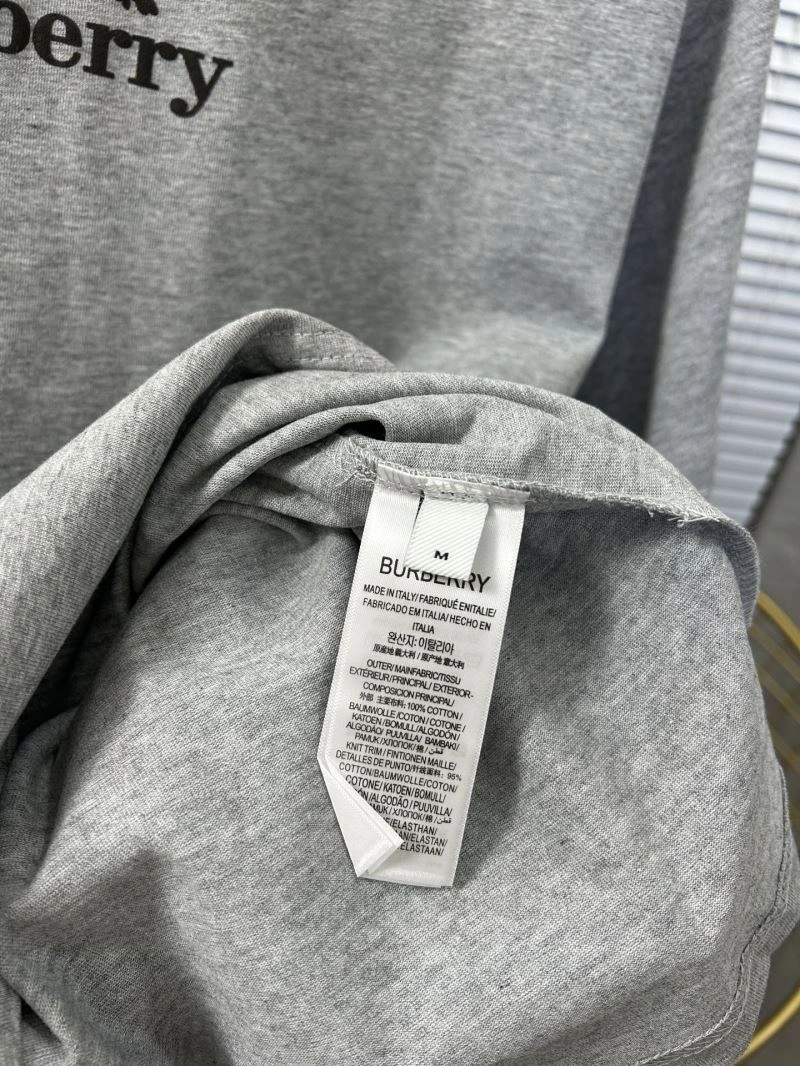 Indistinguishable Burberry T-Shirts