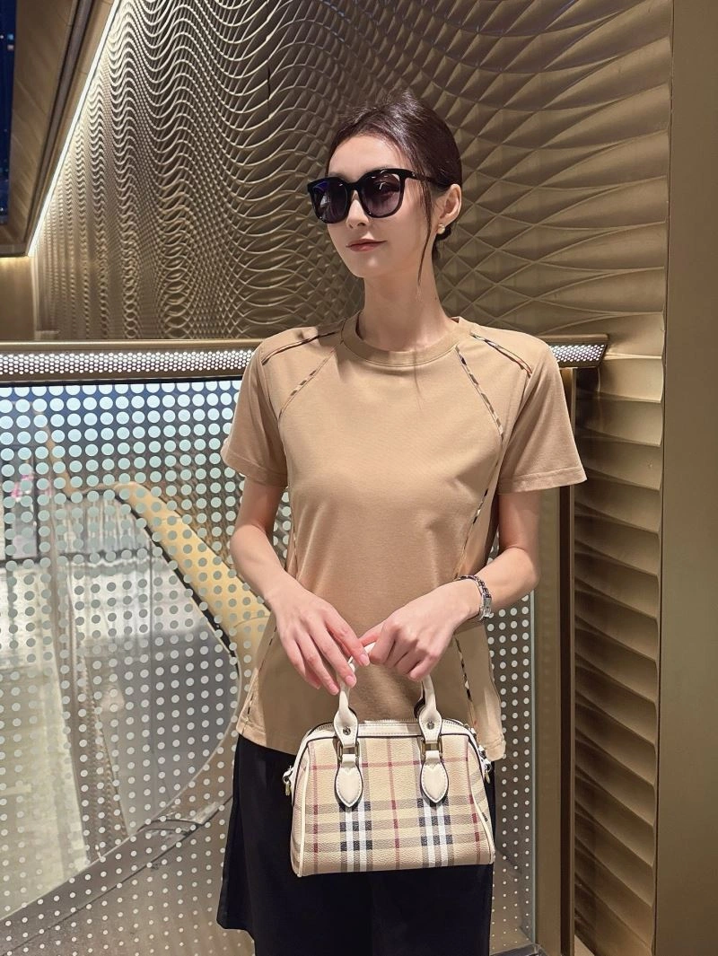 Factory-made Burberry T-Shirts