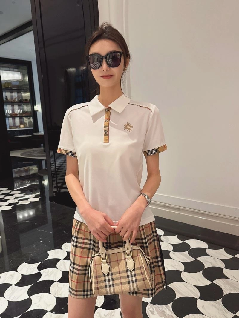 Low-cost Burberry T-Shirts