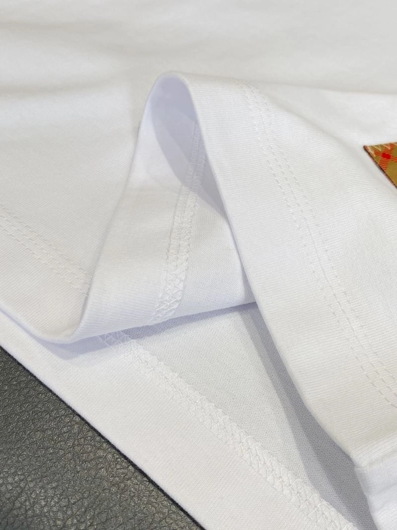 Bargain Burberry T-Shirts