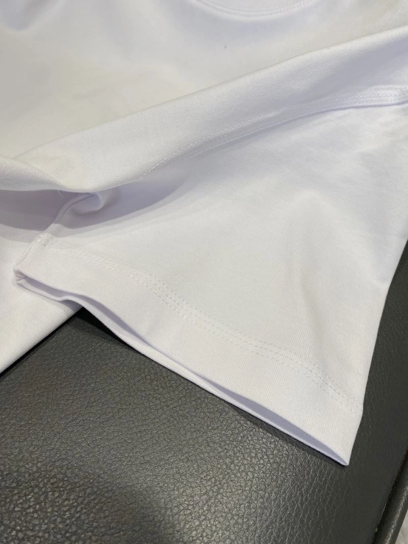 Bargain Burberry T-Shirts