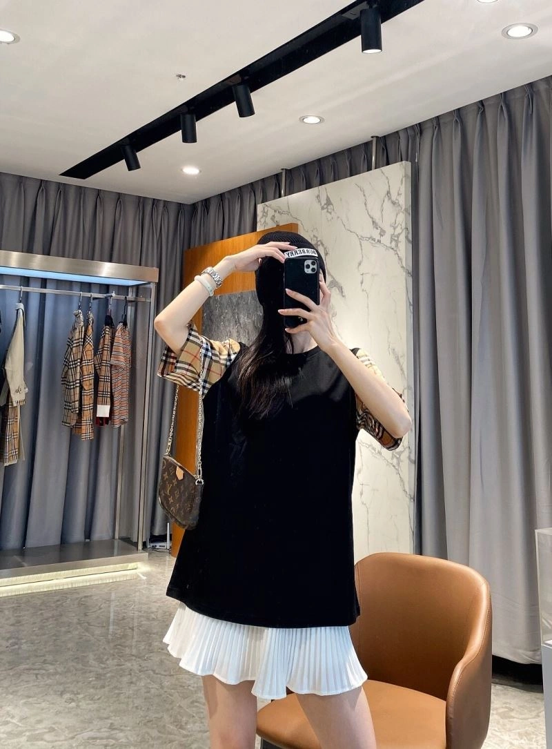 Low-cost Burberry T-Shirts