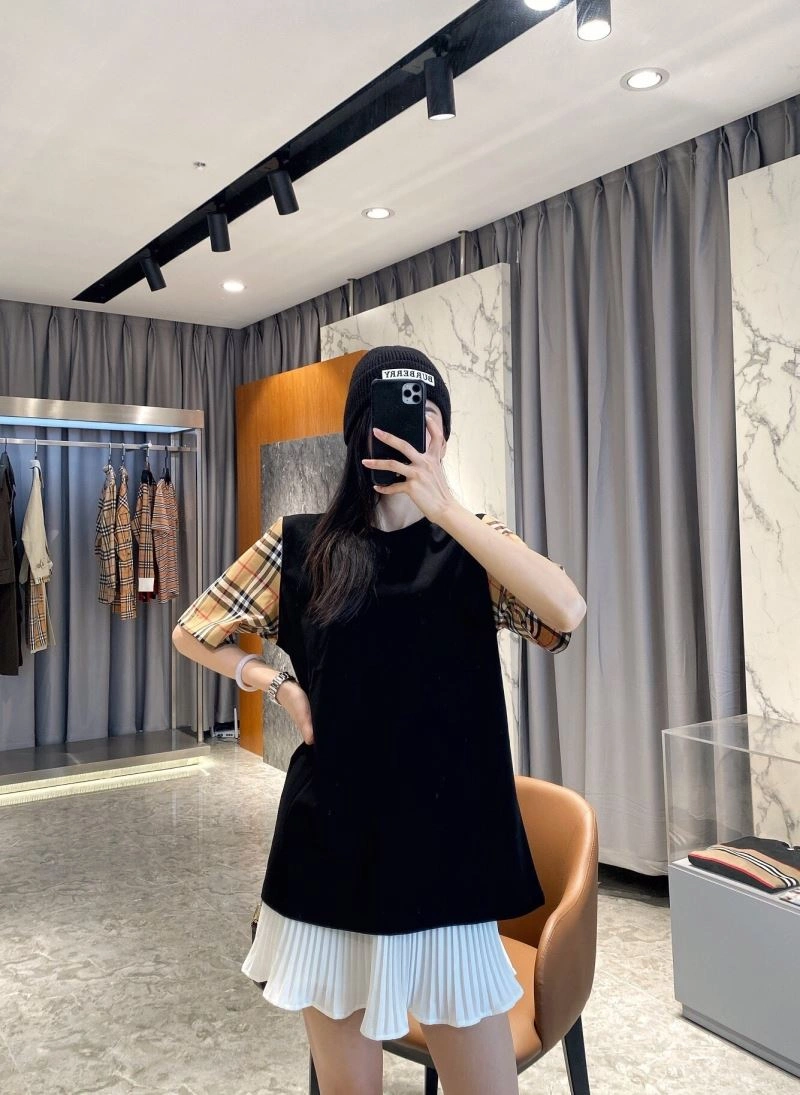Low-cost Burberry T-Shirts