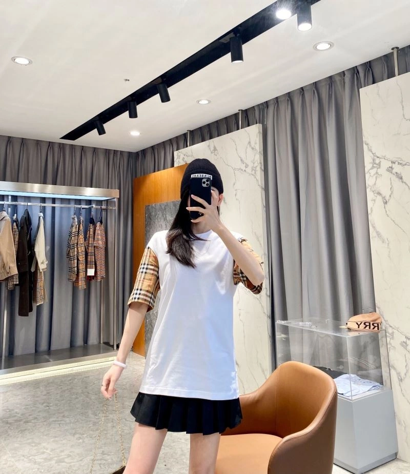 Burberry T-Shirts