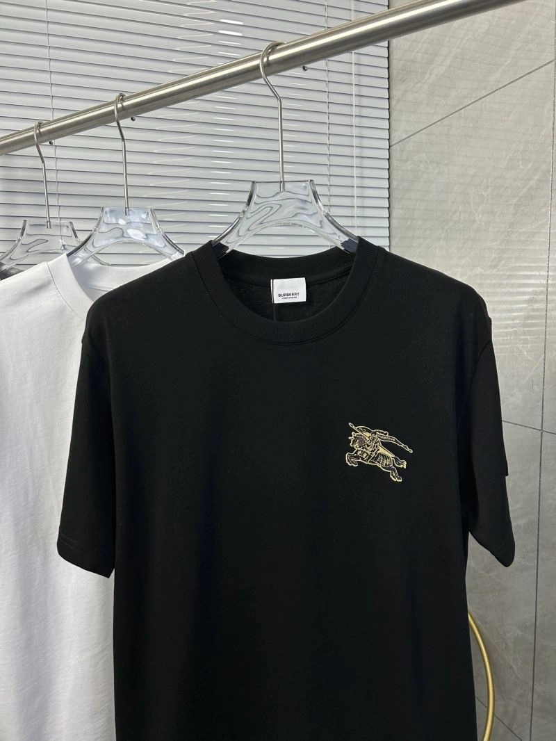 Low-cost Burberry T-Shirts