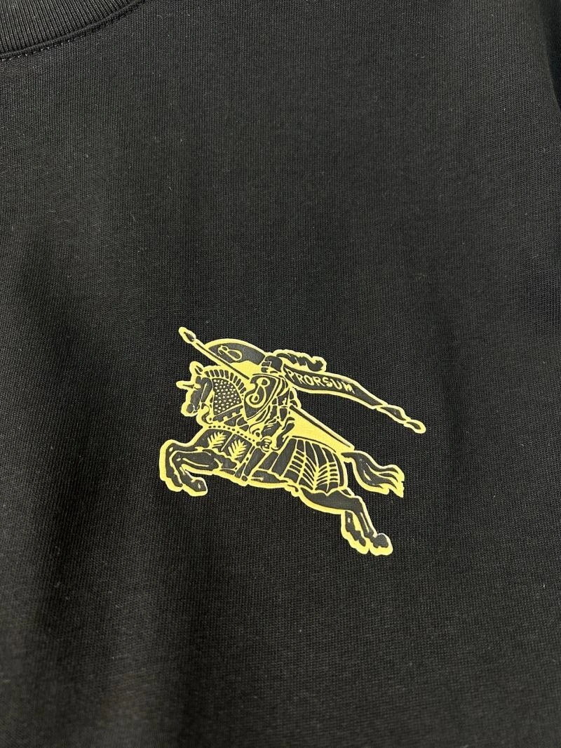 Low-cost Burberry T-Shirts