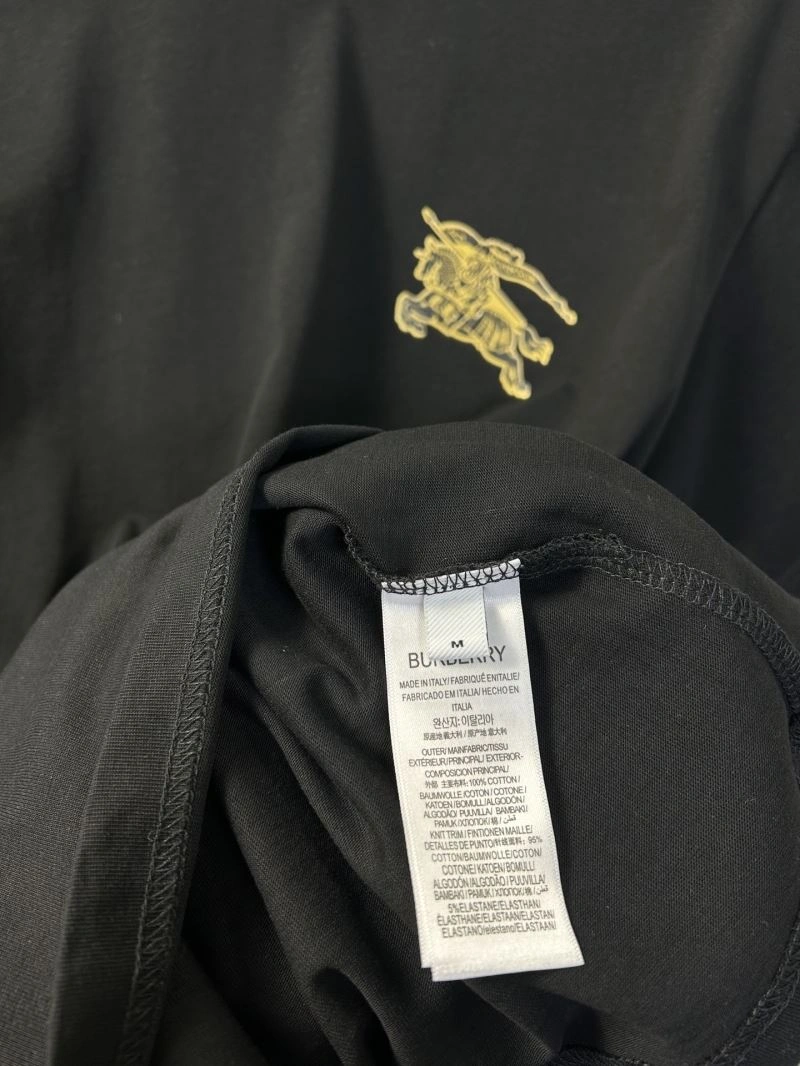 Low-cost Burberry T-Shirts