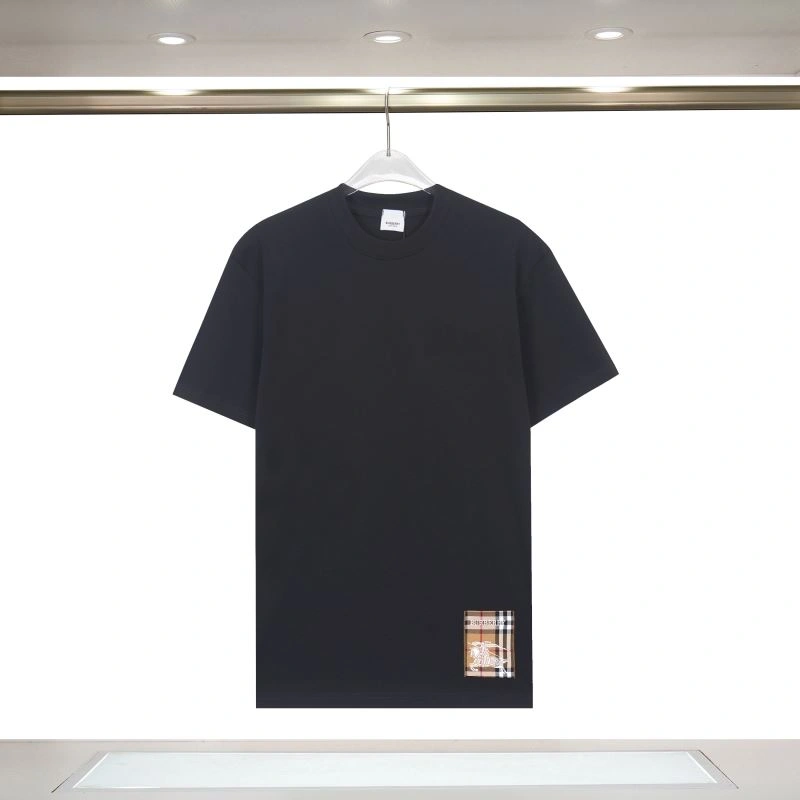 Accurate model Burberry T-Shirts