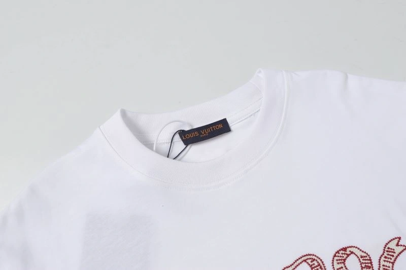Accurate model Burberry T-Shirts