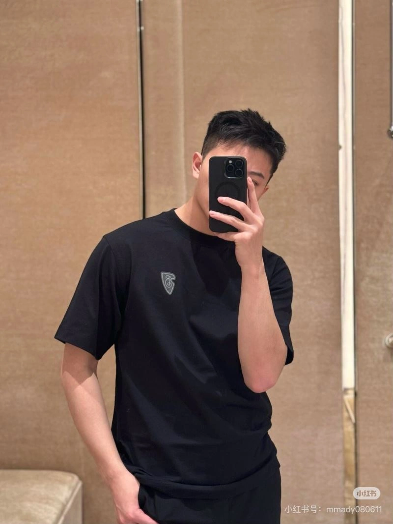 Inexpensive Burberry T-Shirts