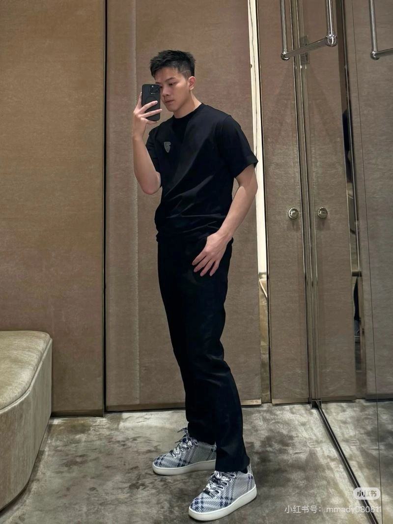 Inexpensive Burberry T-Shirts
