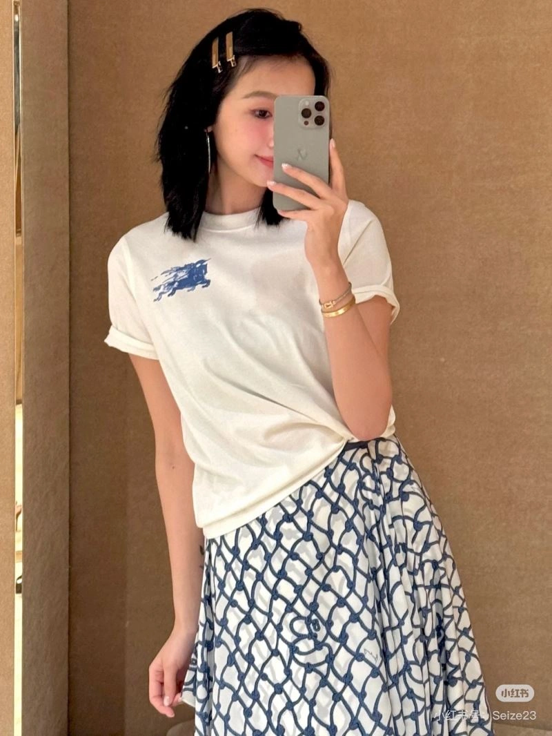 Reasonably priced Burberry T-Shirts