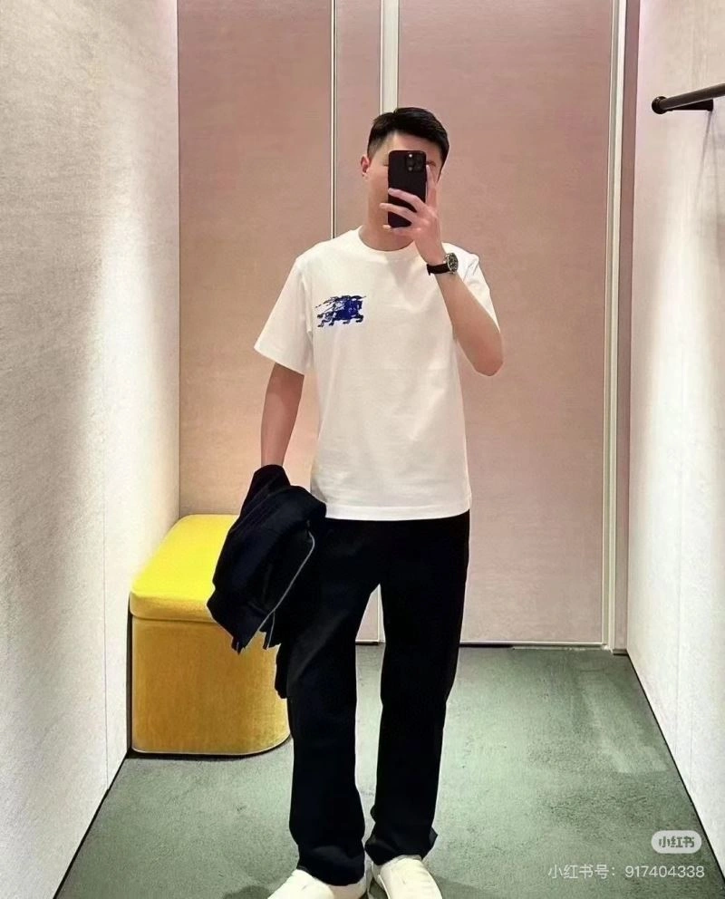 Reasonably priced Burberry T-Shirts