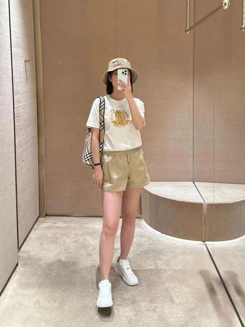 Affordable Burberry T-Shirts