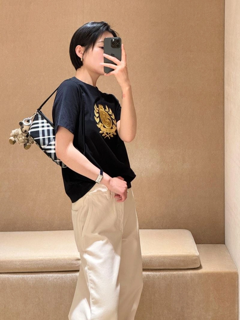 Bargain Burberry T-Shirts