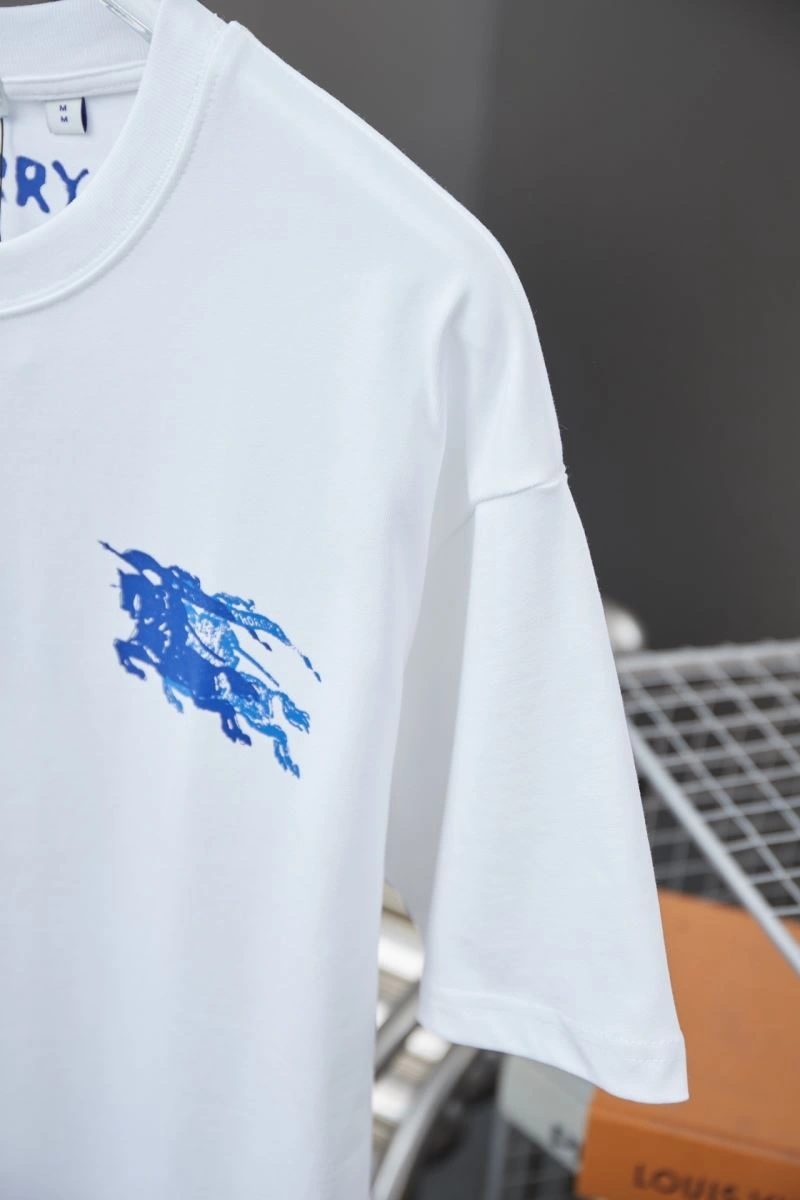Indistinguishable Burberry T-Shirts