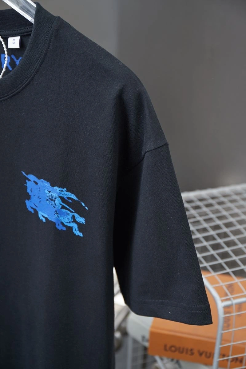 Indistinguishable Burberry T-Shirts