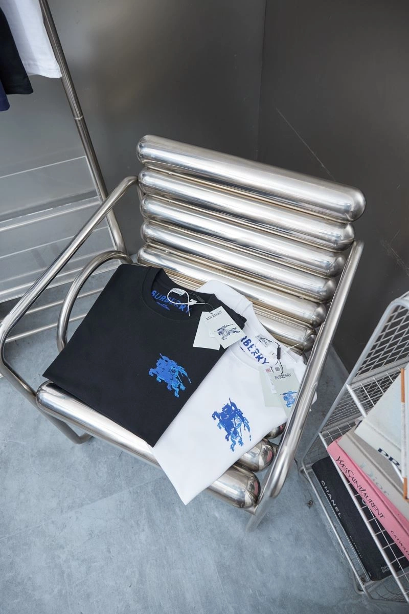 Indistinguishable Burberry T-Shirts