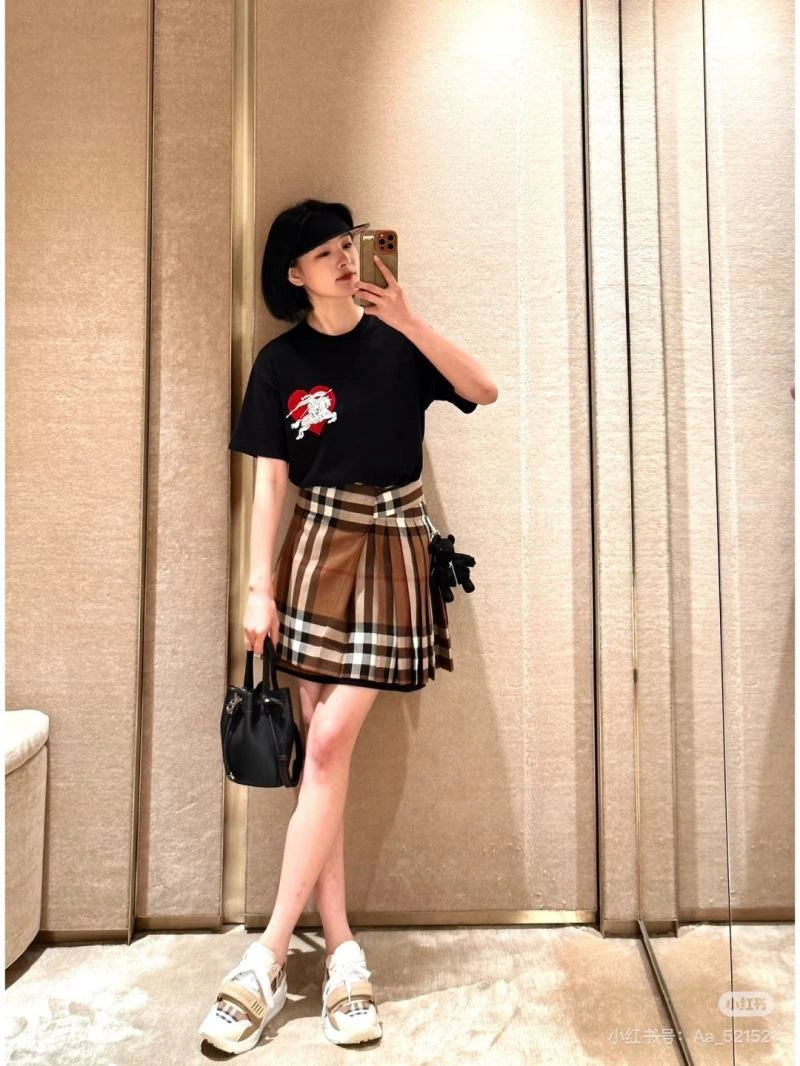 Inexpensive Burberry T-Shirts