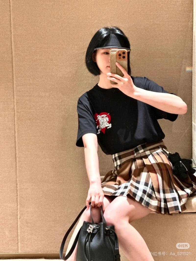 Inexpensive Burberry T-Shirts