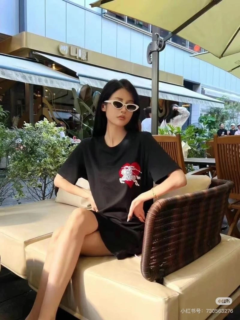 Inexpensive Burberry T-Shirts