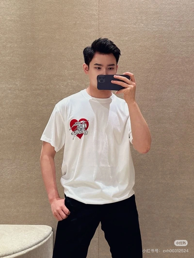 Original Burberry T-Shirts