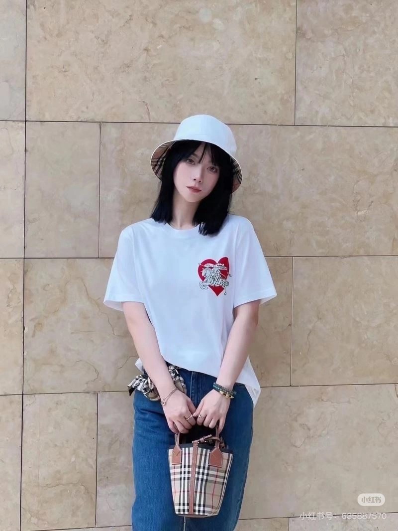Original Burberry T-Shirts