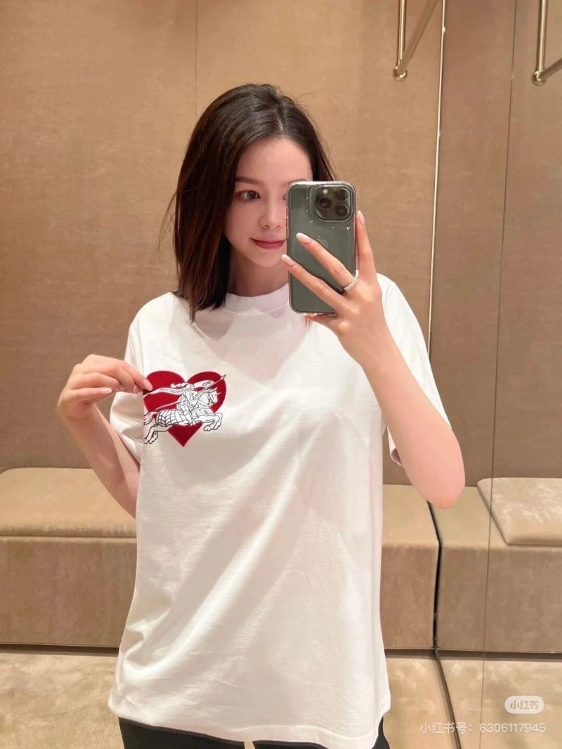 Original Burberry T-Shirts