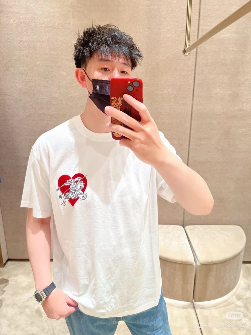 Original Burberry T-Shirts