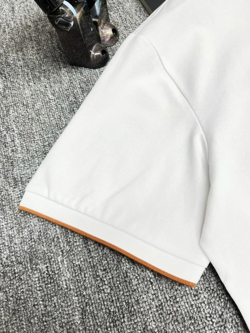 Low-cost Burberry T-Shirts