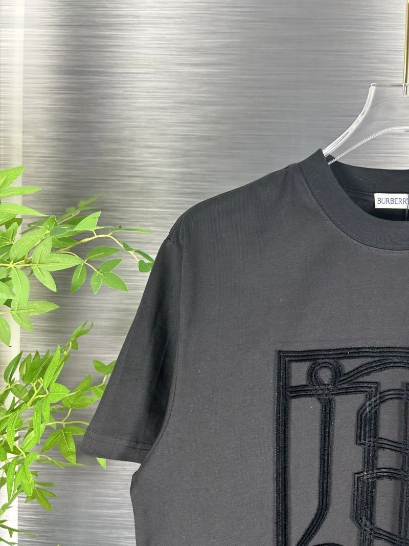 Low-cost Burberry T-Shirts
