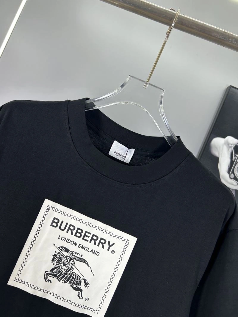 Indistinguishable Burberry T-Shirts