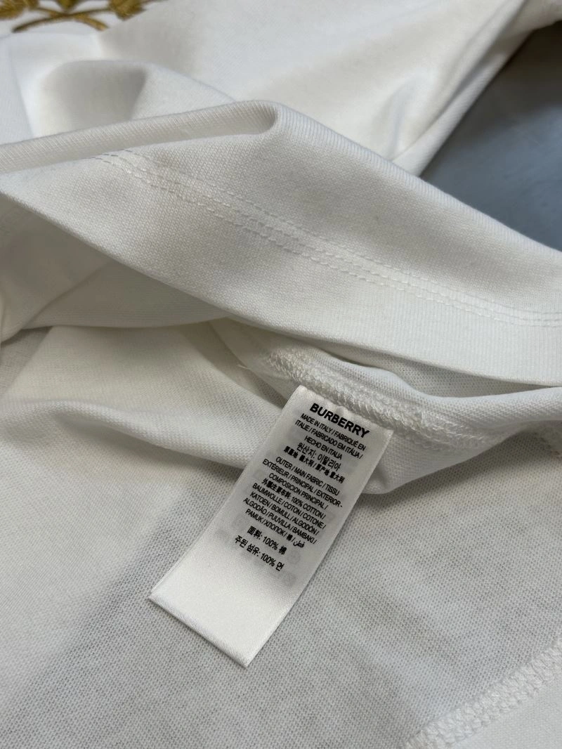 Original Burberry T-Shirts