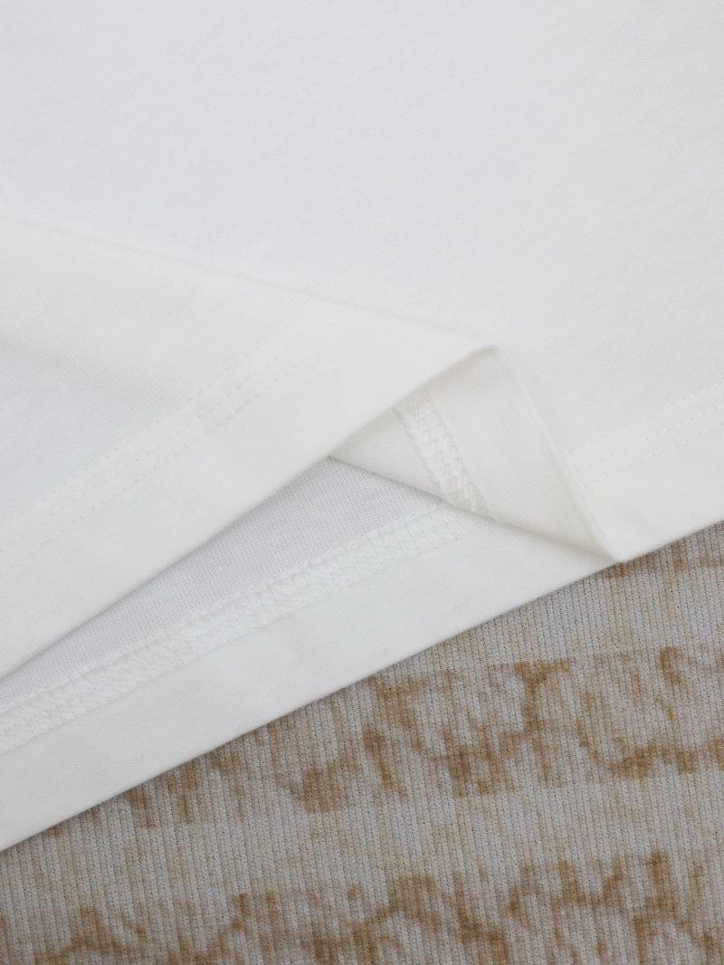 Top match Burberry T-Shirts