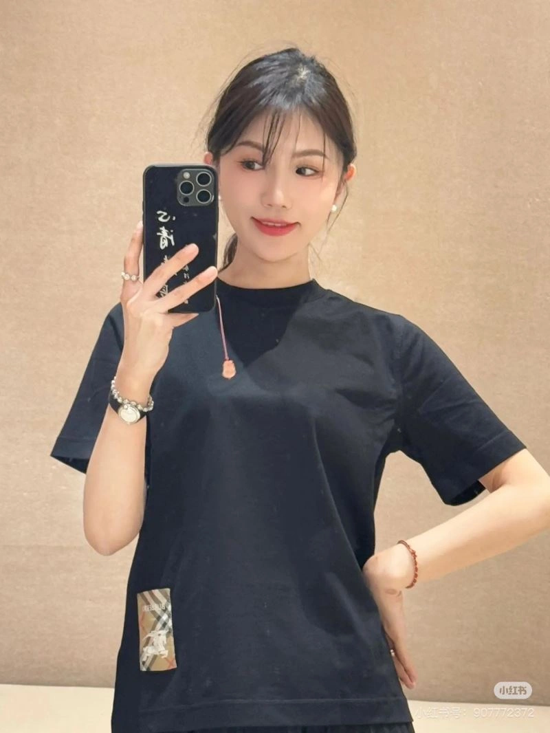 Top match Burberry T-Shirts
