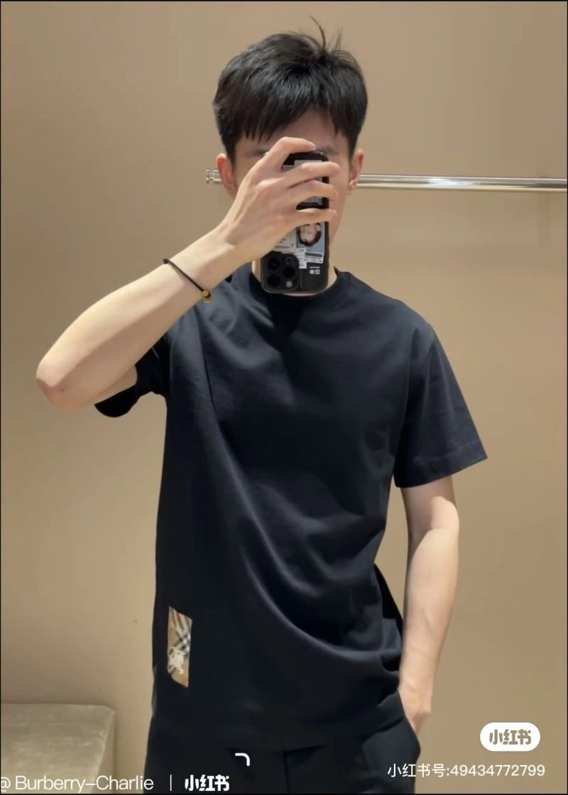 Top match Burberry T-Shirts