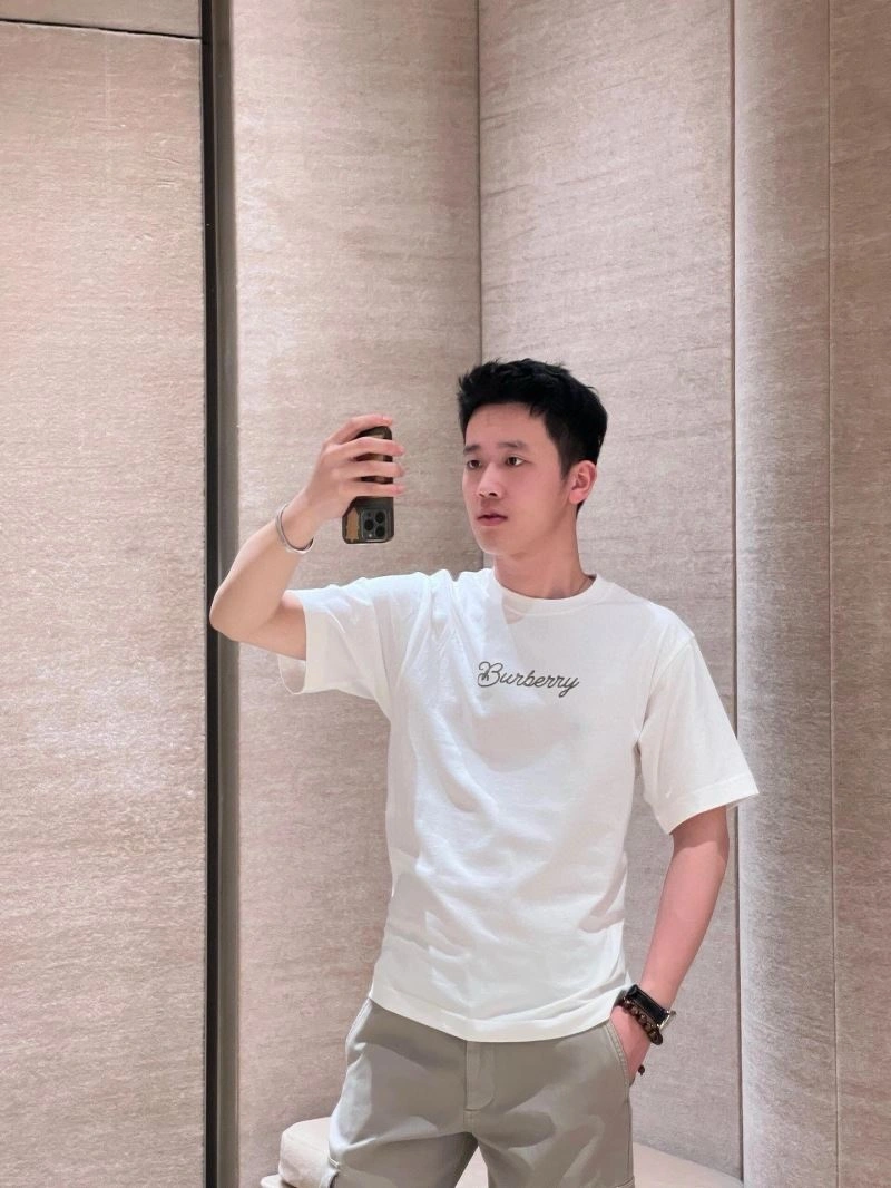Affordable Burberry T-Shirts