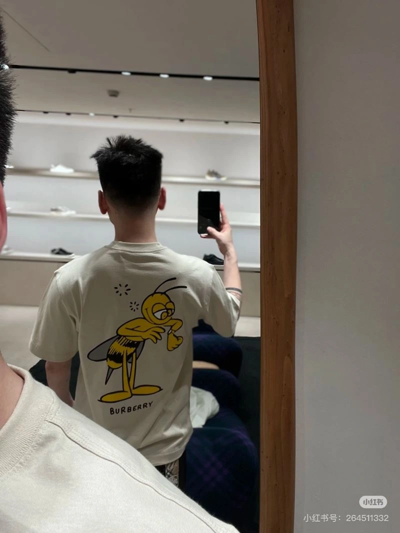 Top mirror Burberry T-Shirts