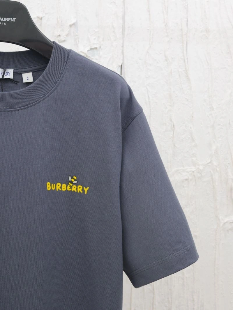 Low-cost Burberry T-Shirts