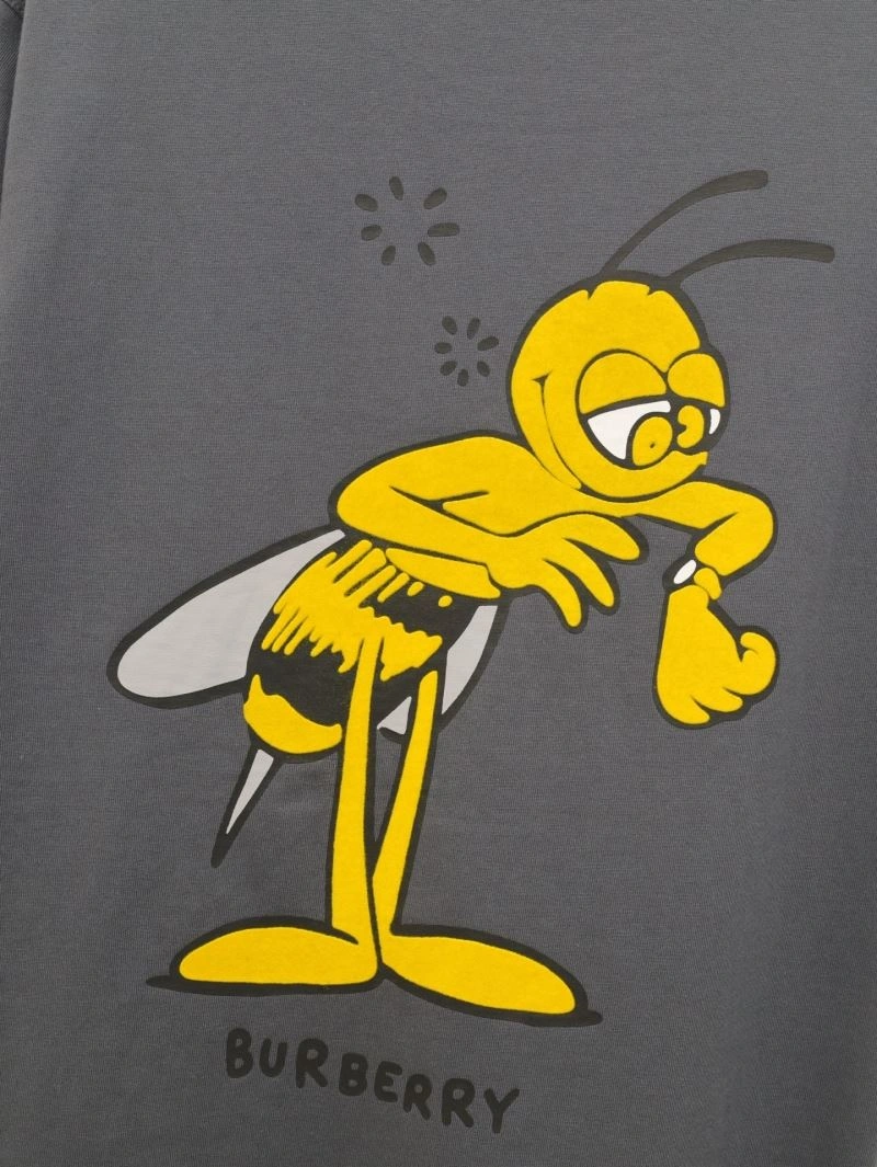 Low-cost Burberry T-Shirts