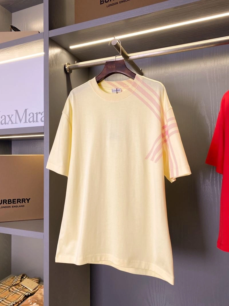 Burberry T-Shirts