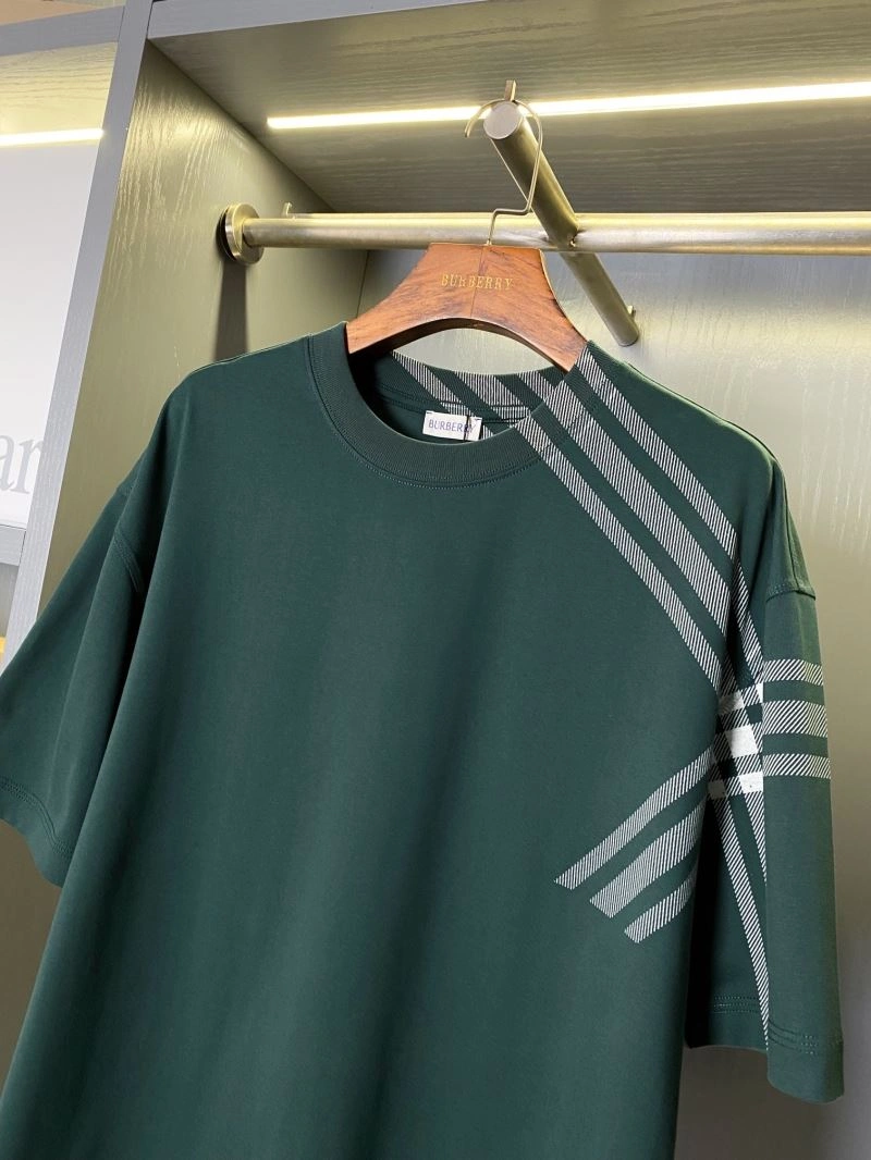 Low-cost Burberry T-Shirts