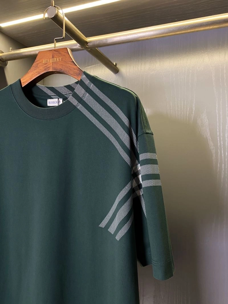 Low-cost Burberry T-Shirts